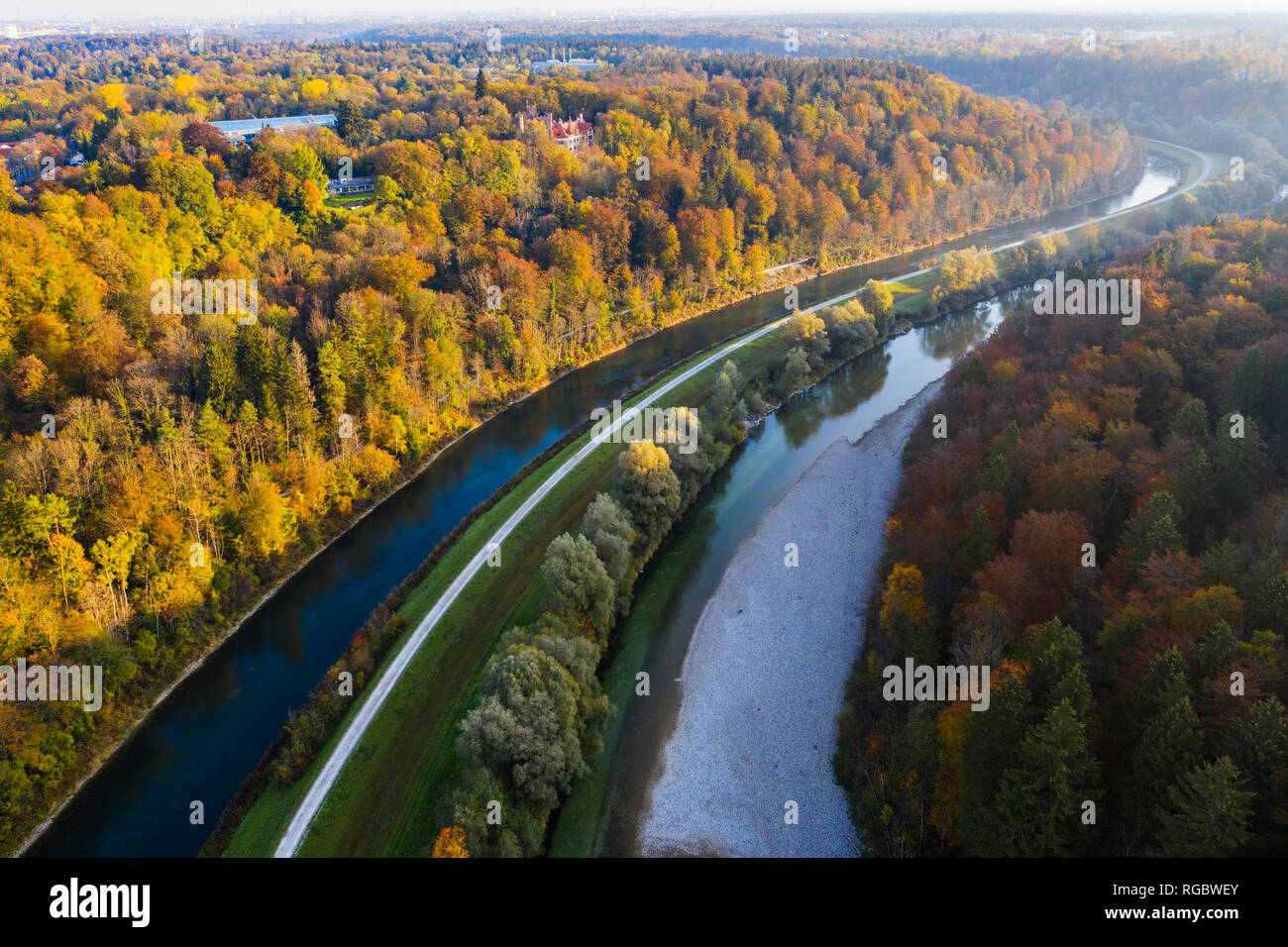 Isar canal hi-res stock photography and images - Alamy