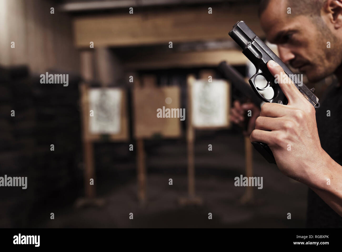 Two guns hi-res stock photography and images - Alamy