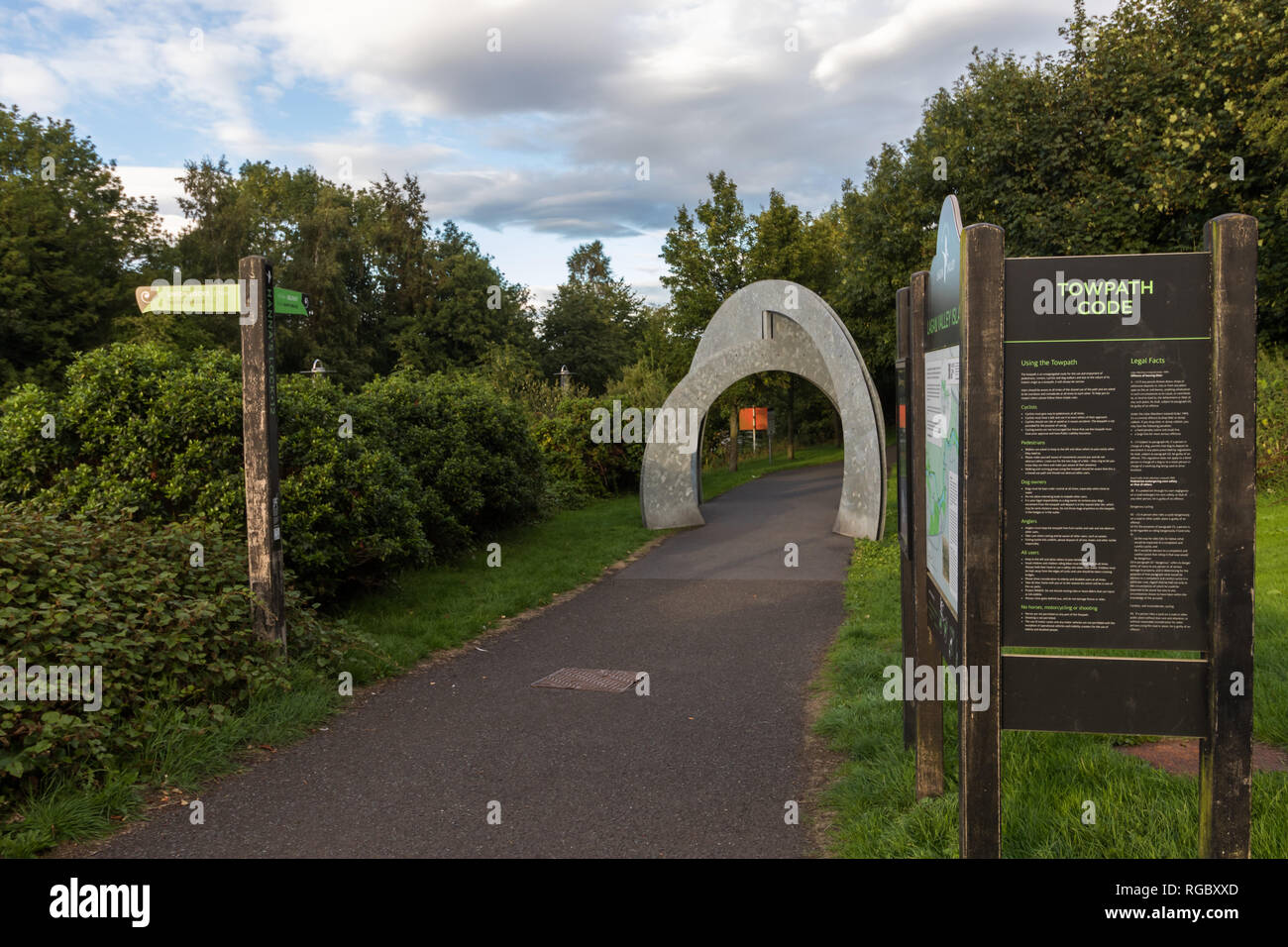 Lagan towpath hi-res stock photography and images - Alamy