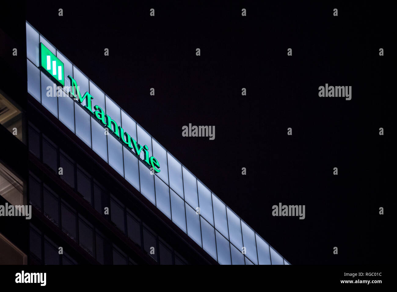 Manulife insurance building hi-res stock photography and images - Alamy
