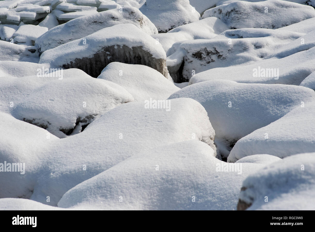 Silver beach lake michigan winter hi-res stock photography and images ...