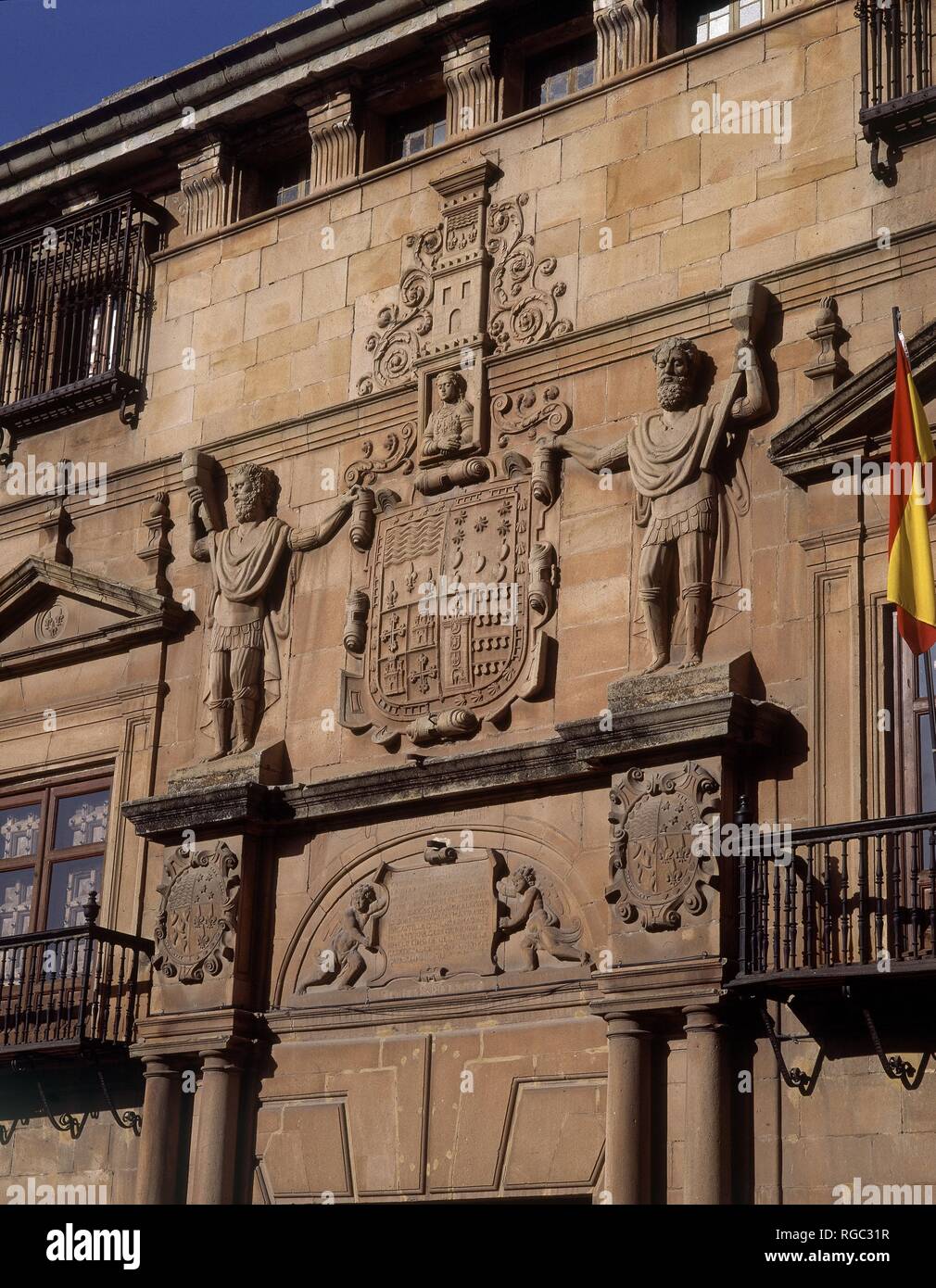 PALACIO CONDES DE GOMARA DET PARTE ALTA DE LA PORTADA. Location ...