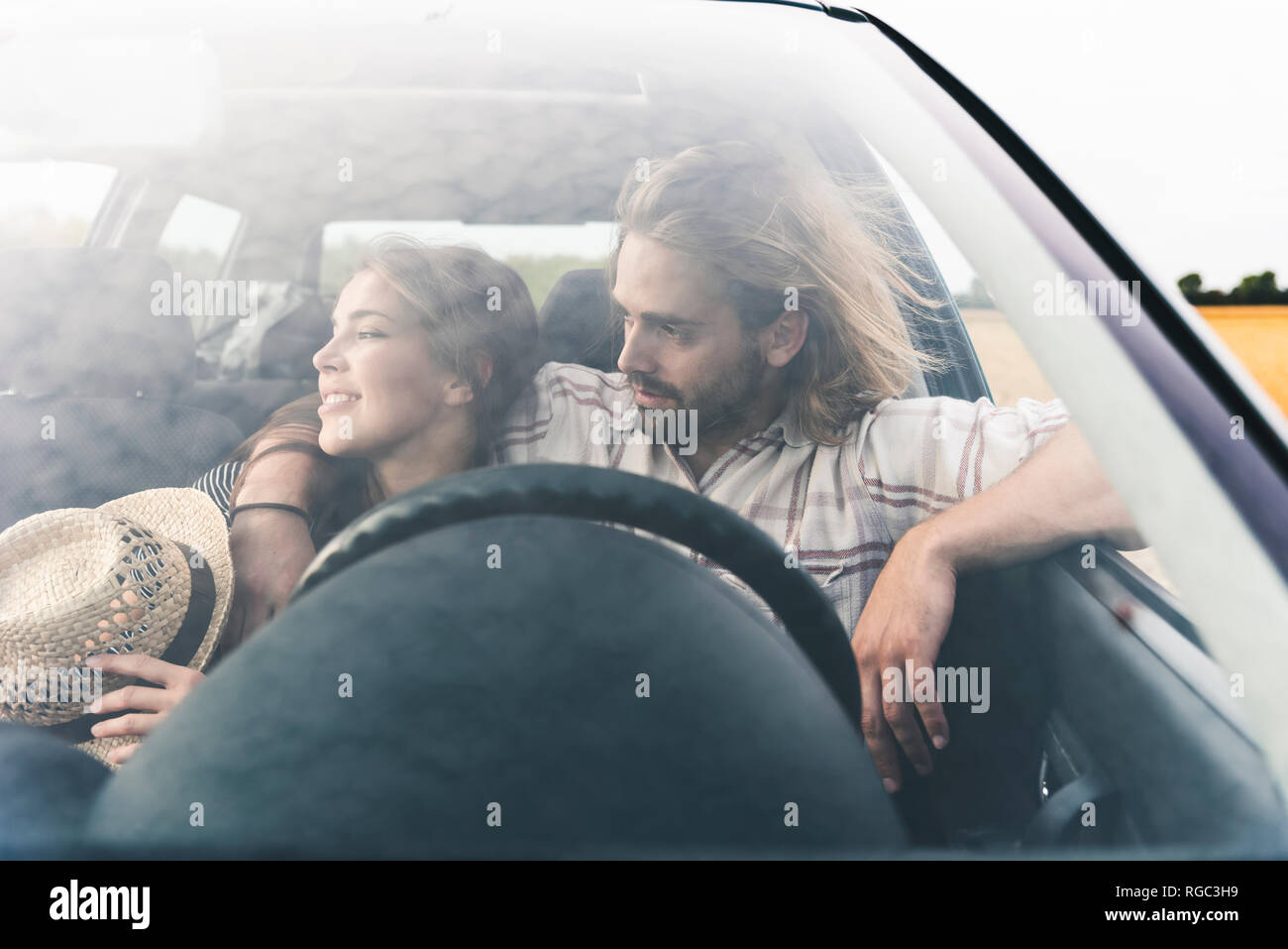 Hug hugging car hi-res stock photography and images - Alamy