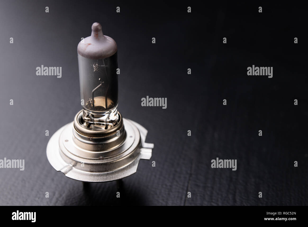 Old burned light bulb hi-res stock photography and images - Alamy