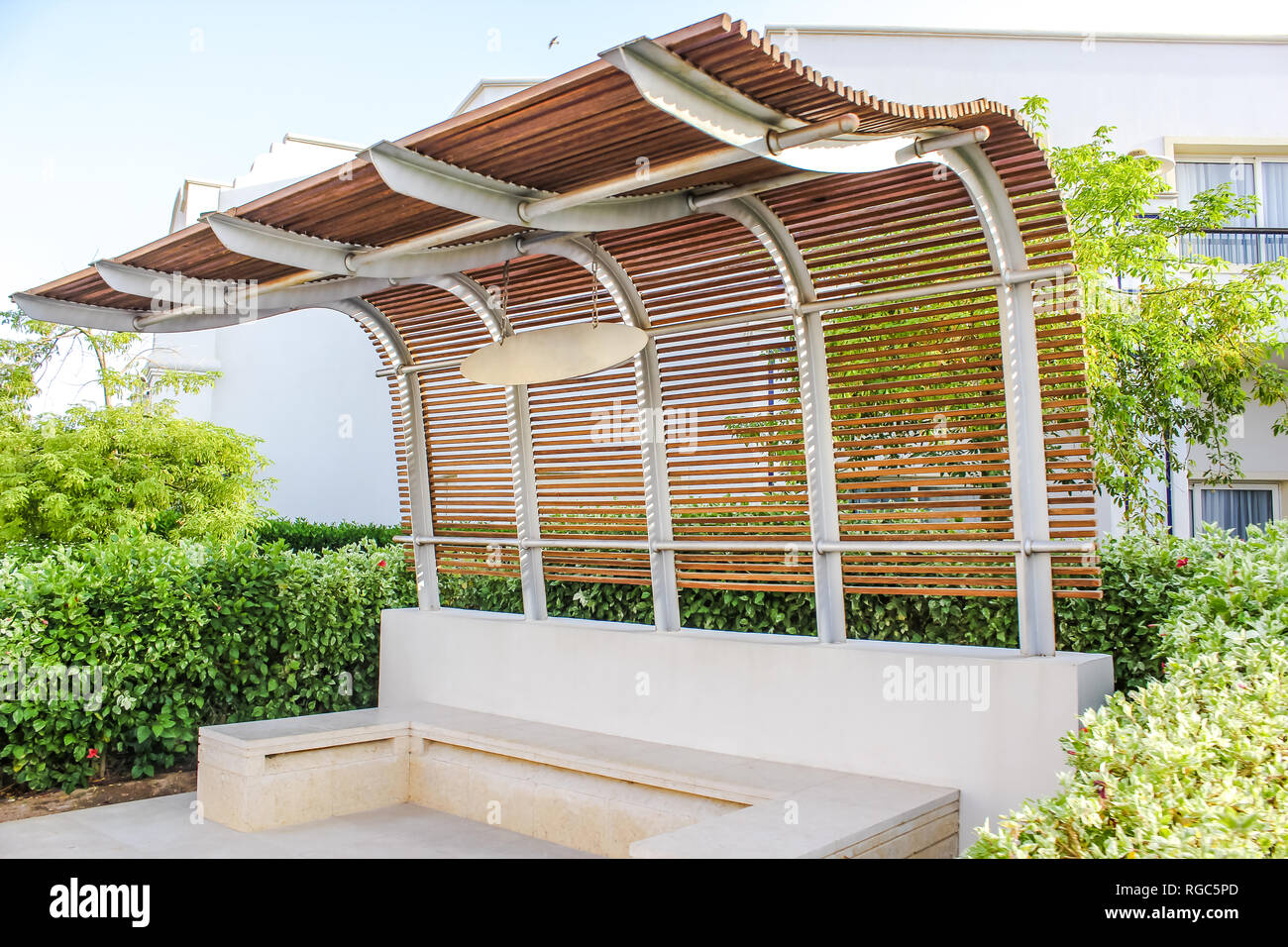 Busstop billboard hi-res stock photography and images - Alamy