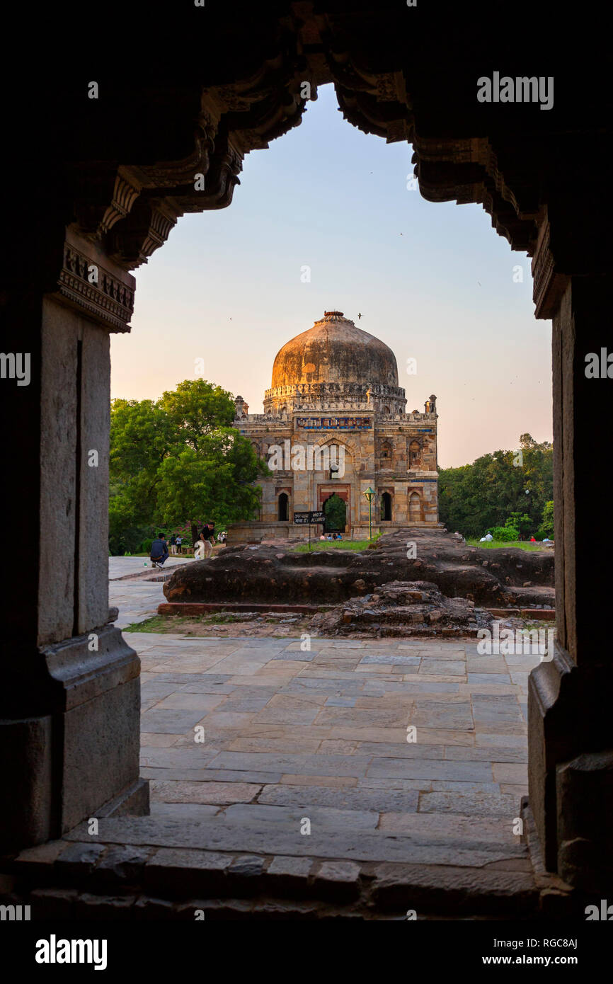 India, Delhi, New Delhi, Lodi Gardens, Sheesh Gumbad Stock Photo - Alamy