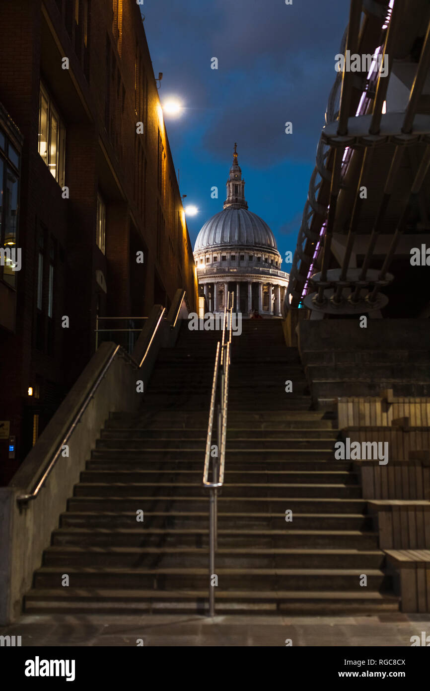St Pauls Cathedral Steps High Resolution Stock Photography and Images ...