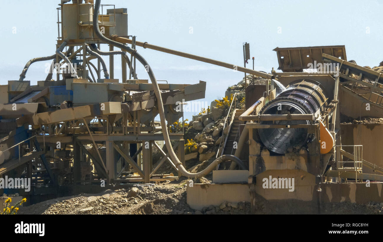 machinery at the ross open-cut gold mine in new zealand processes ...
