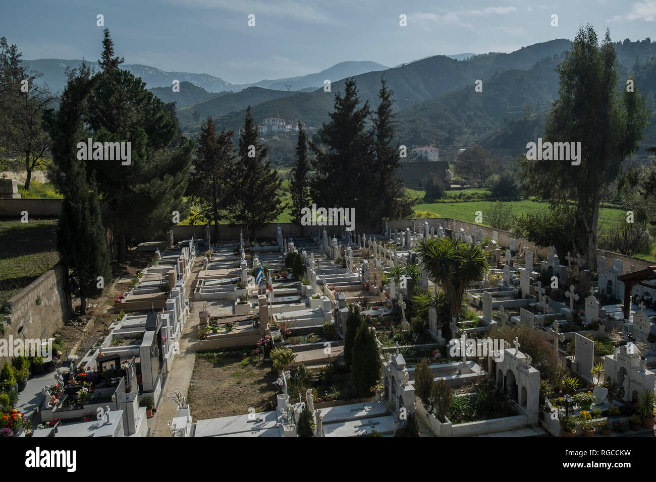 Rural cemetery hi-res stock photography and images - Alamy