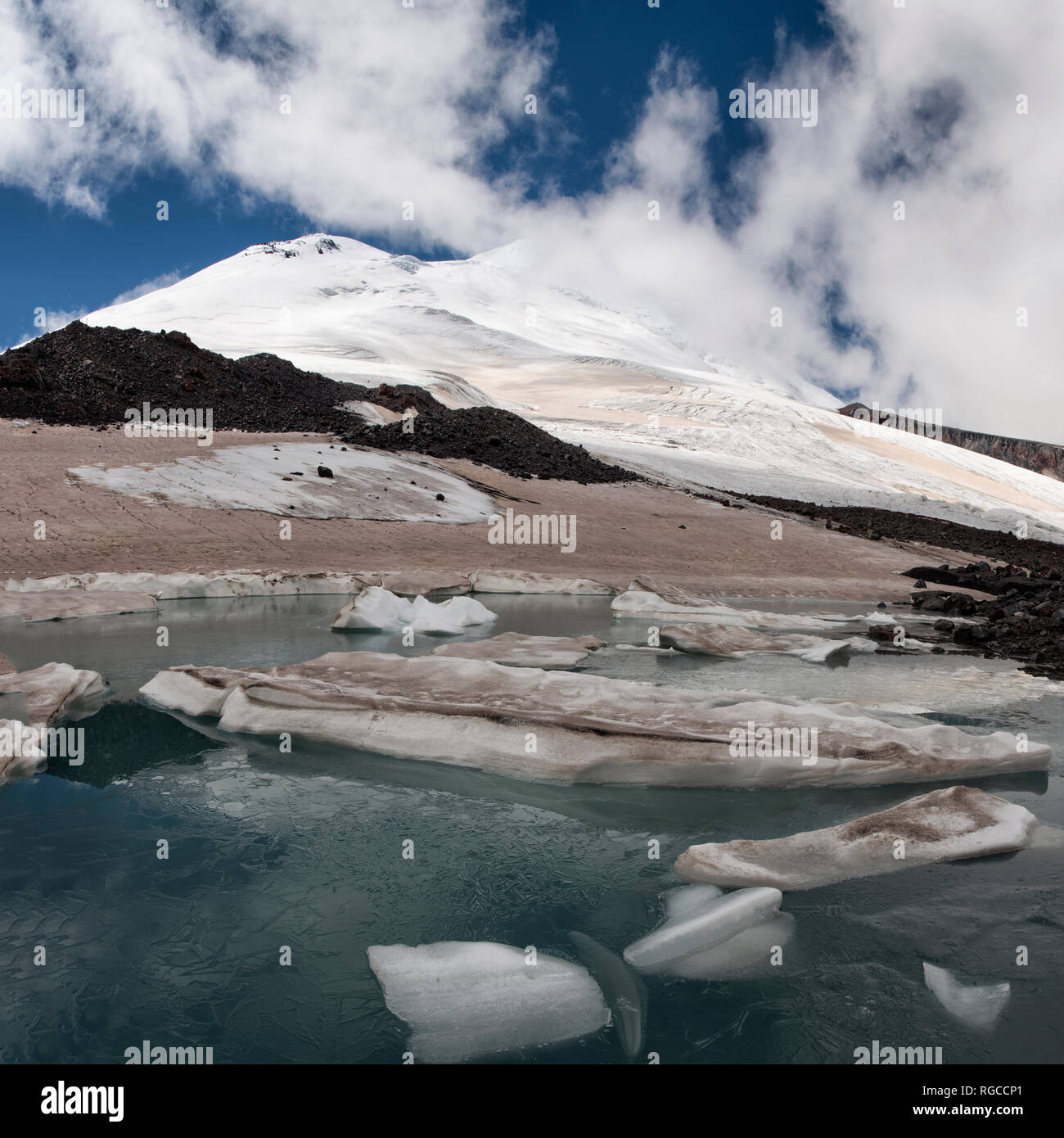Elbrus ranges hi-res stock photography and images - Alamy