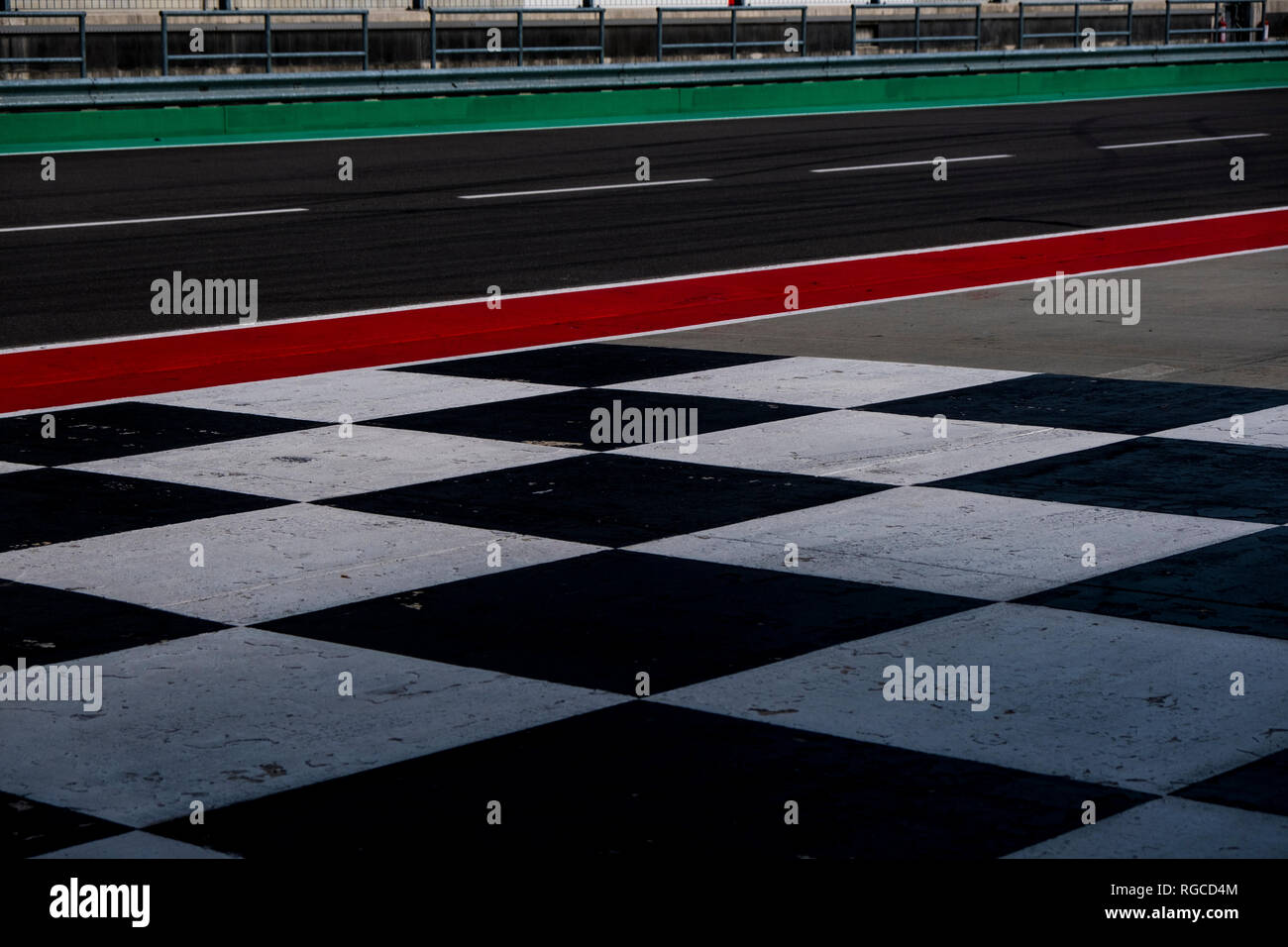 Roadside road edge marker hi-res stock photography and images - Alamy