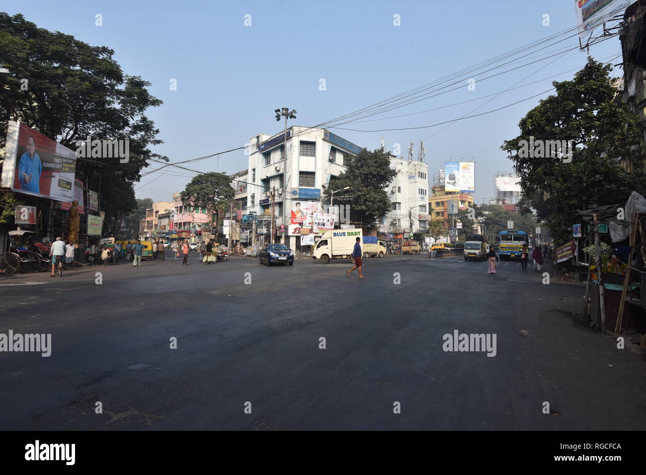Bagbazar street and BT road junction in Kolkata, India Stock Photo - Alamy