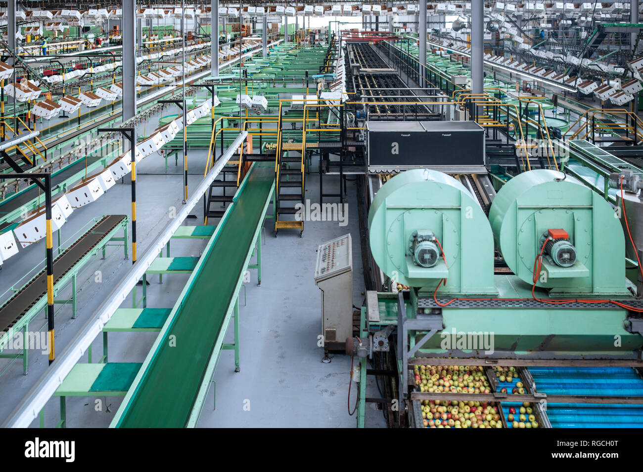 Food factory africa hi-res stock photography and images - Alamy