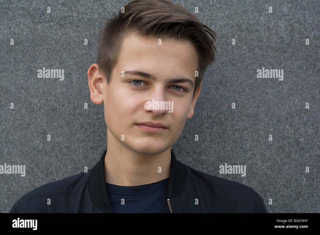 Sceptical hi-res stock photography and images - Alamy