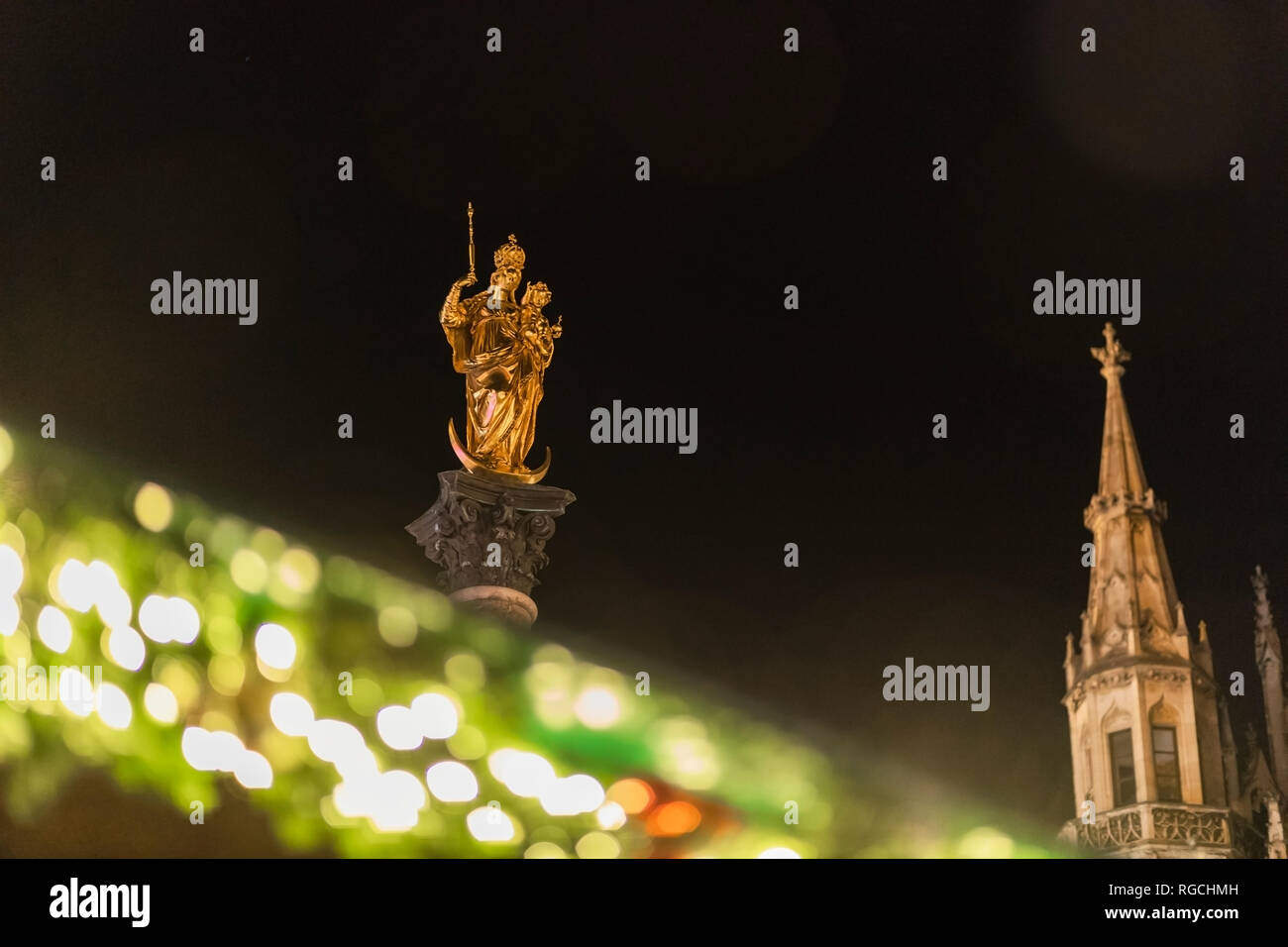 St marys column spire old town hall night christmas tiome hi-res stock ...
