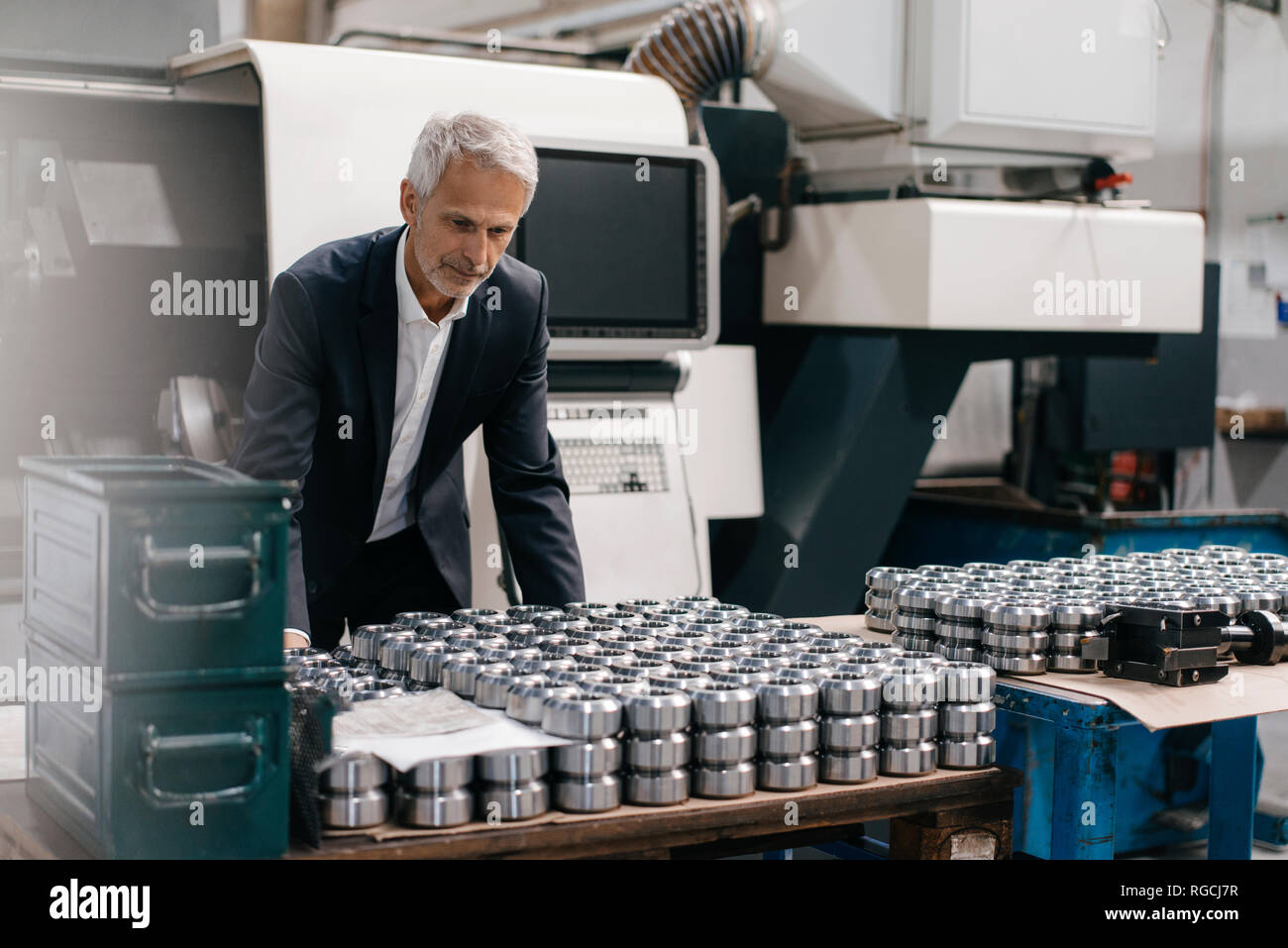 Man body parts hi-res stock photography and images - Alamy