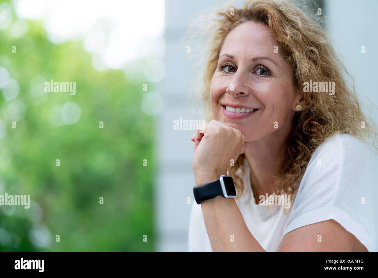 Smartwatch face hi-res stock photography and images - Alamy