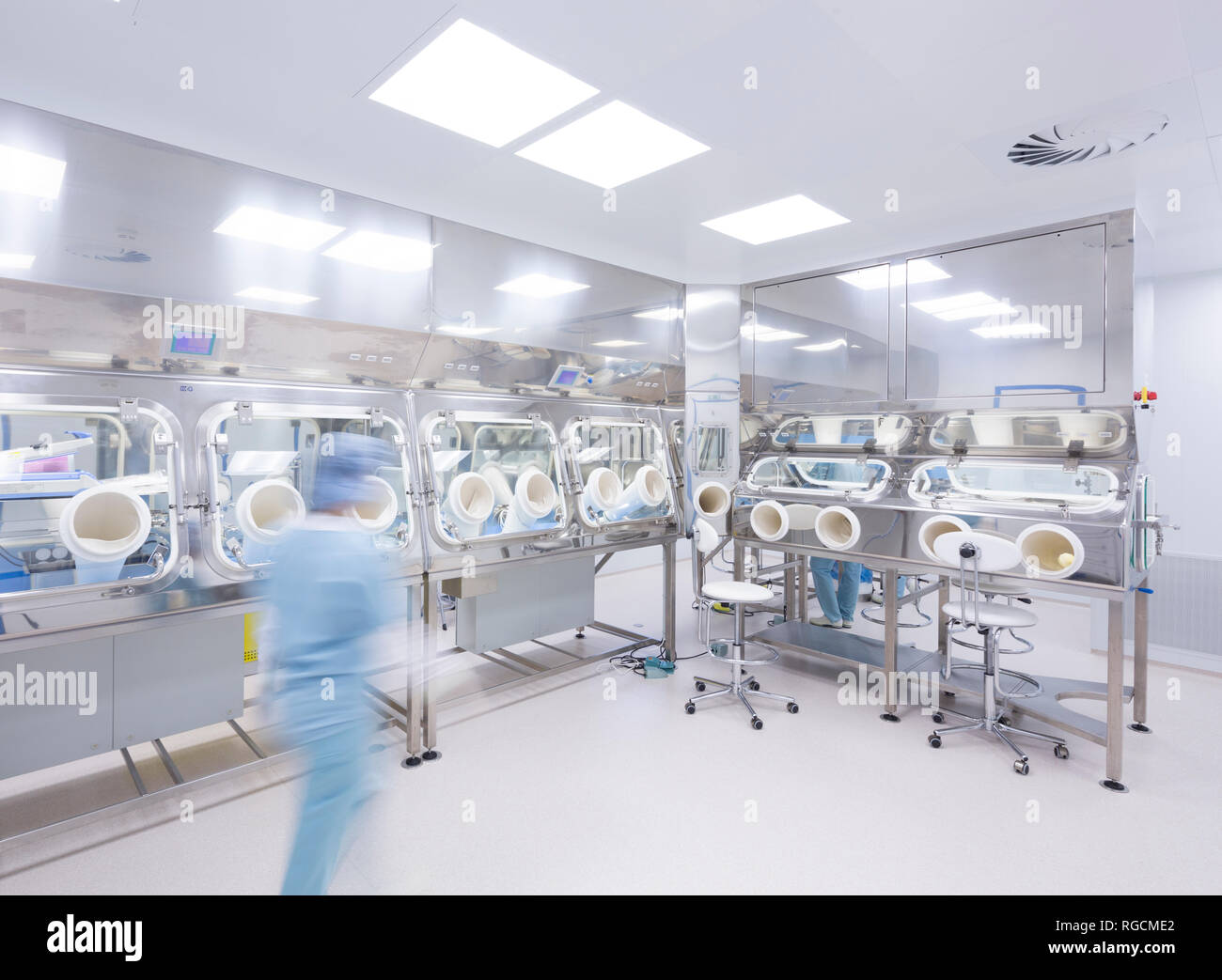 Sterile processing hi-res stock photography and images - Alamy