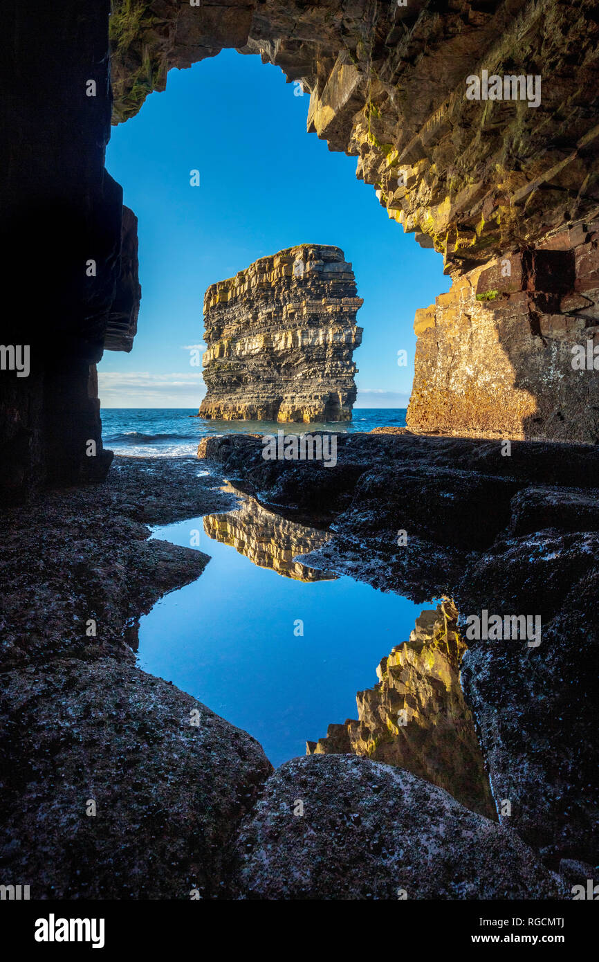 Sea Arch And Sea Stack Ireland High Resolution Stock Photography and ...