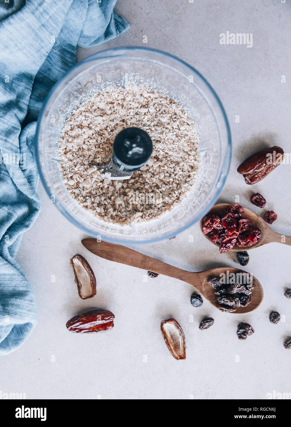 Fruit and nuts bar hi-res stock photography and images - Alamy