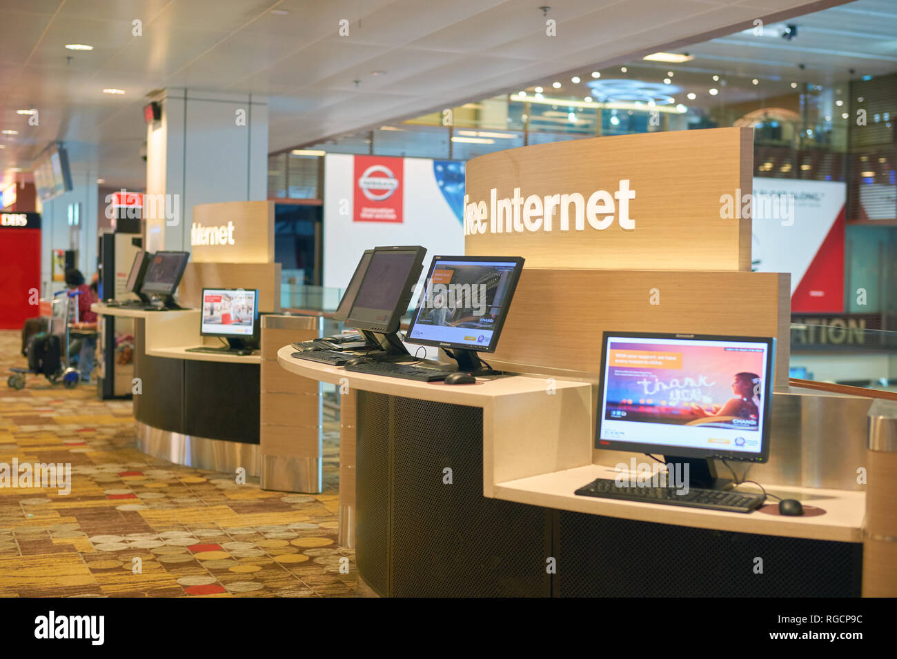 SINGAPORE - CIRCA SEPTEMBER, 2016: free internet access computers at ...