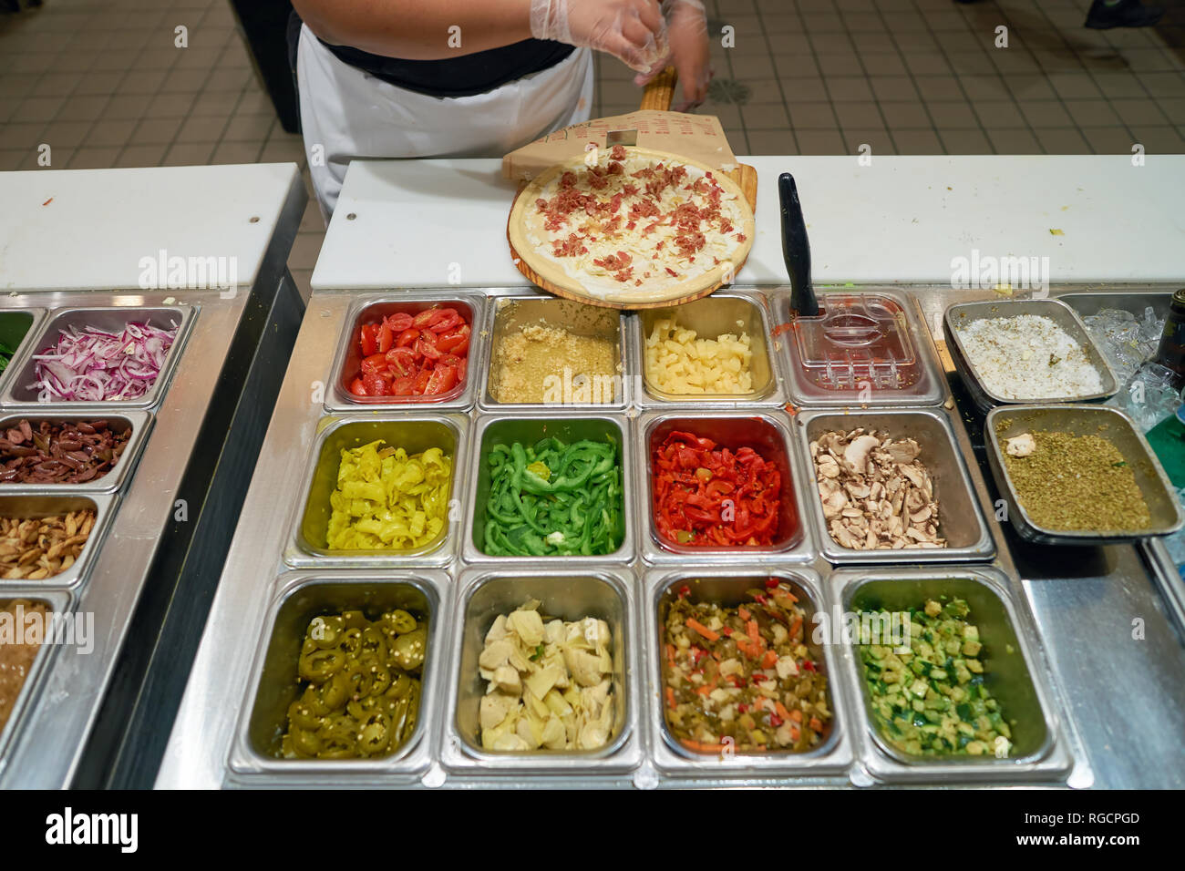 Pizza assembly hi-res stock photography and images - Alamy
