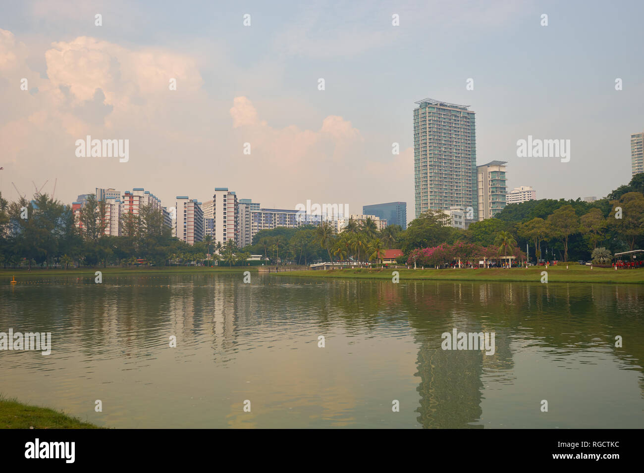 SINGAPORE - CIRCA NOVEMBER, 2015: Singapore urban landscape at daytime ...