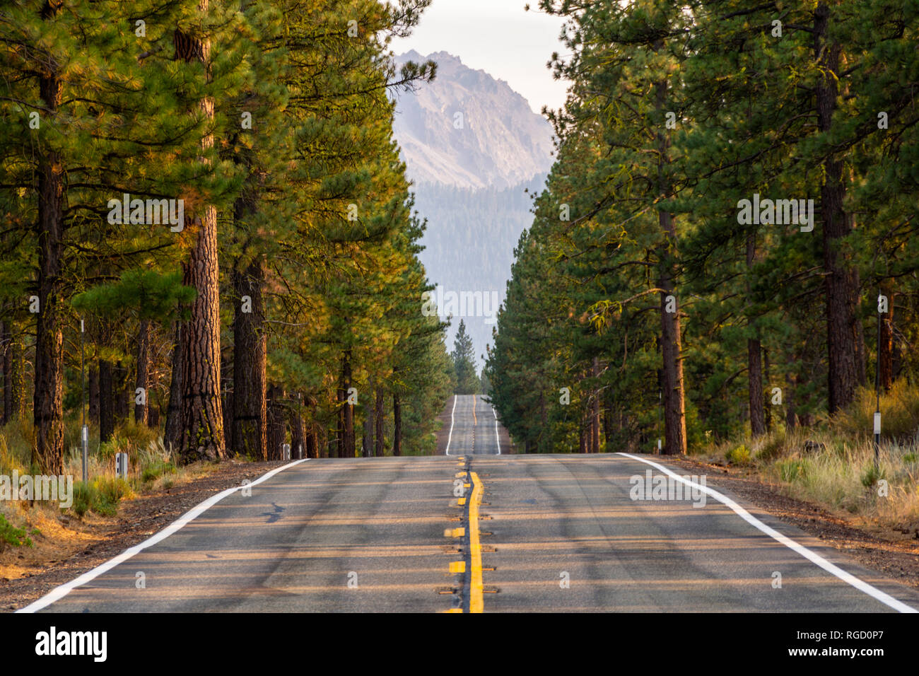 Two Lane Road Stock Photos & Two Lane Road Stock Images - Alamy