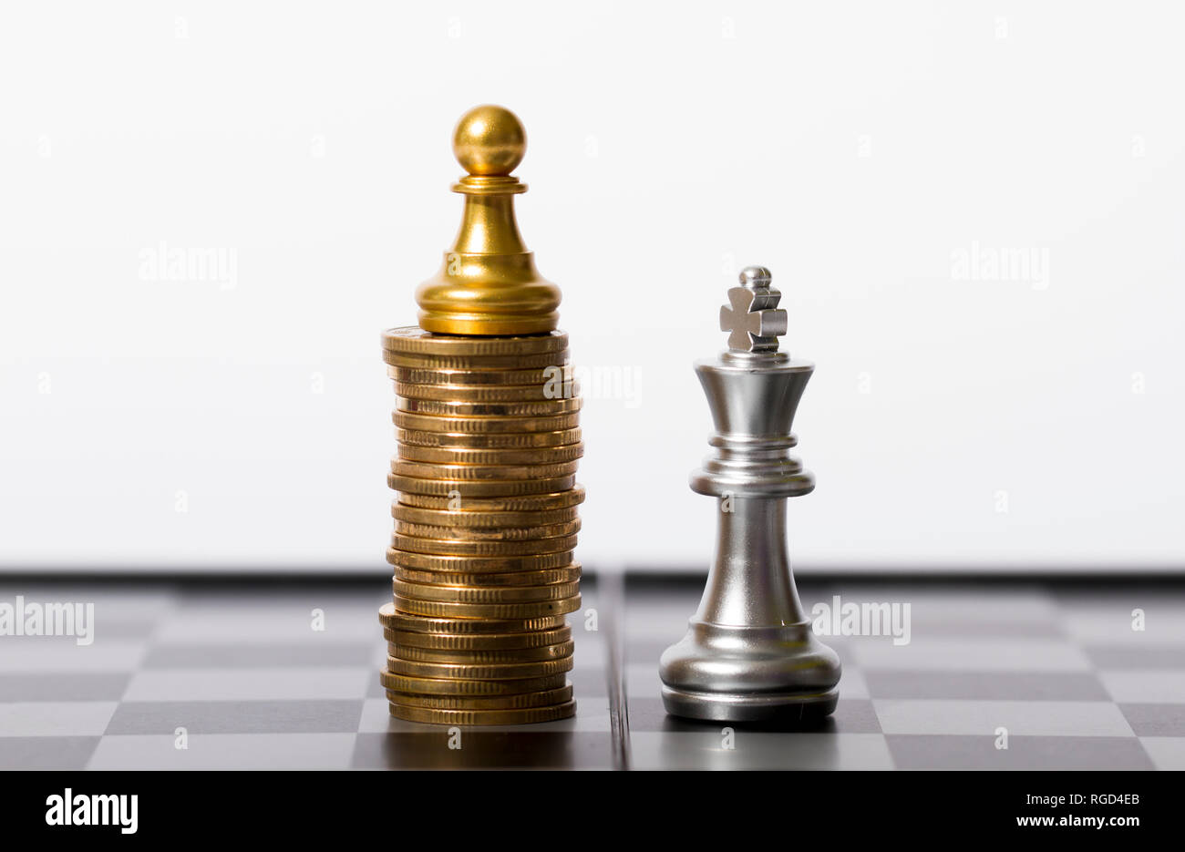 Wealth game hi-res stock photography and images - Alamy