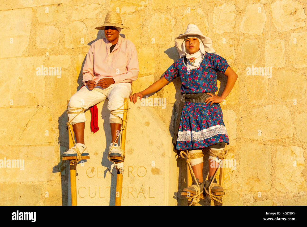Stilts stilt hi-res stock photography and images - Alamy