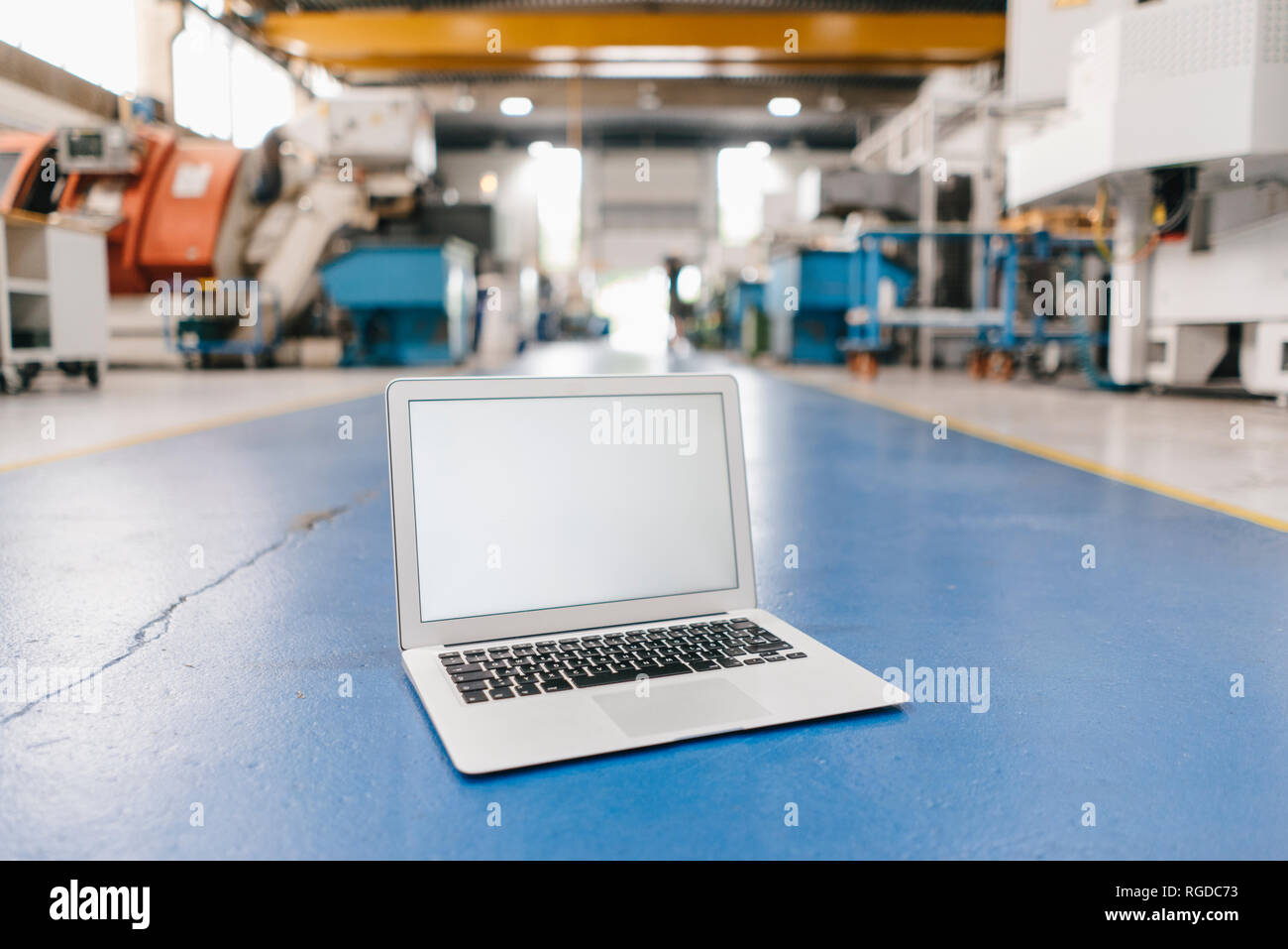 Blank space building buildings hi-res stock photography and images - Alamy