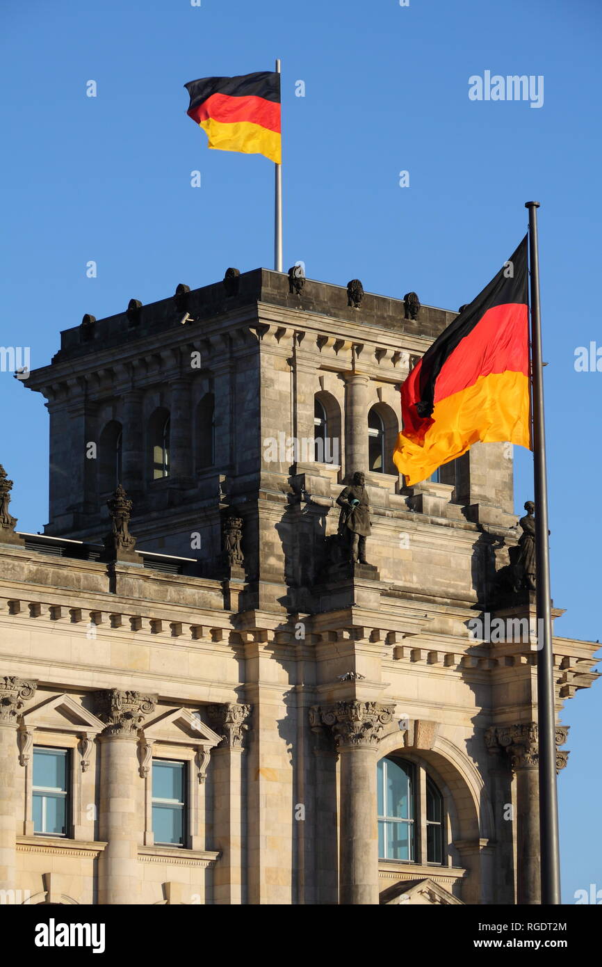 Geramn flag hi-res stock photography and images - Alamy