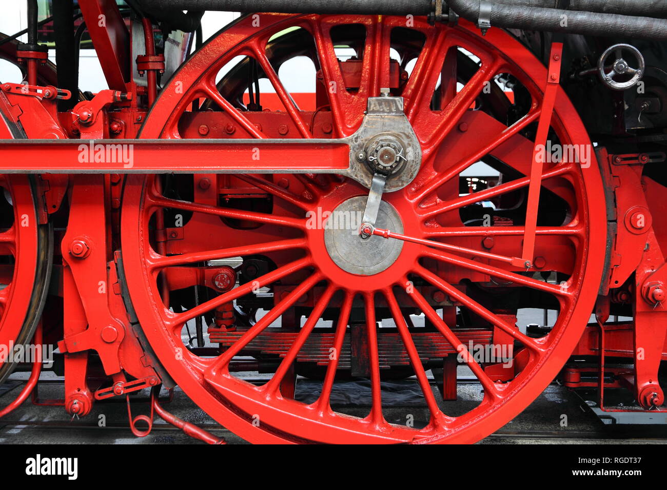 Red locomotives hi-res stock photography and images - Alamy