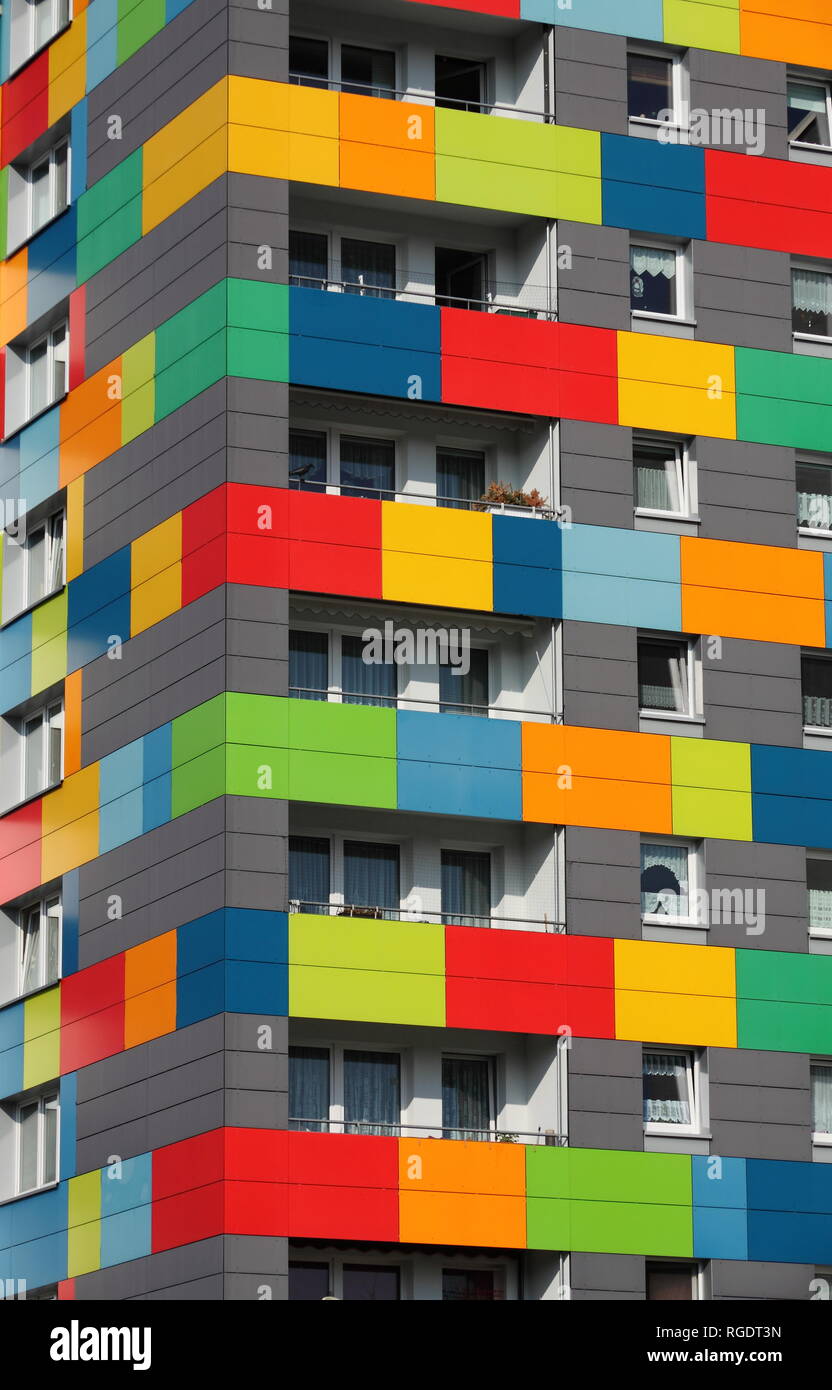 Colorfull house hi-res stock photography and images - Alamy