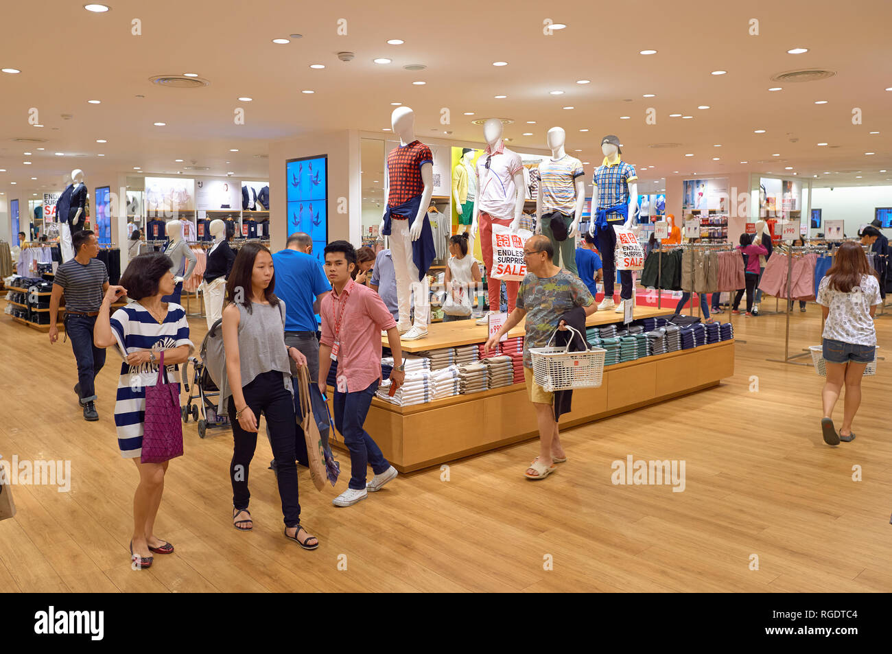 BANGKOK, THAILAND - JUNE 21, 2015: inside Uni Qlo store at a shopping ...