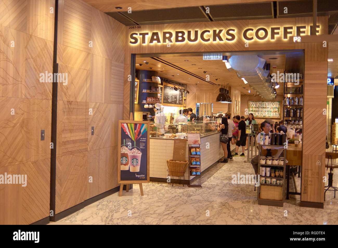 HONG KONG - MAY 05, 2015: Starbucks coffee shop at IFC mall. Starbucks ...