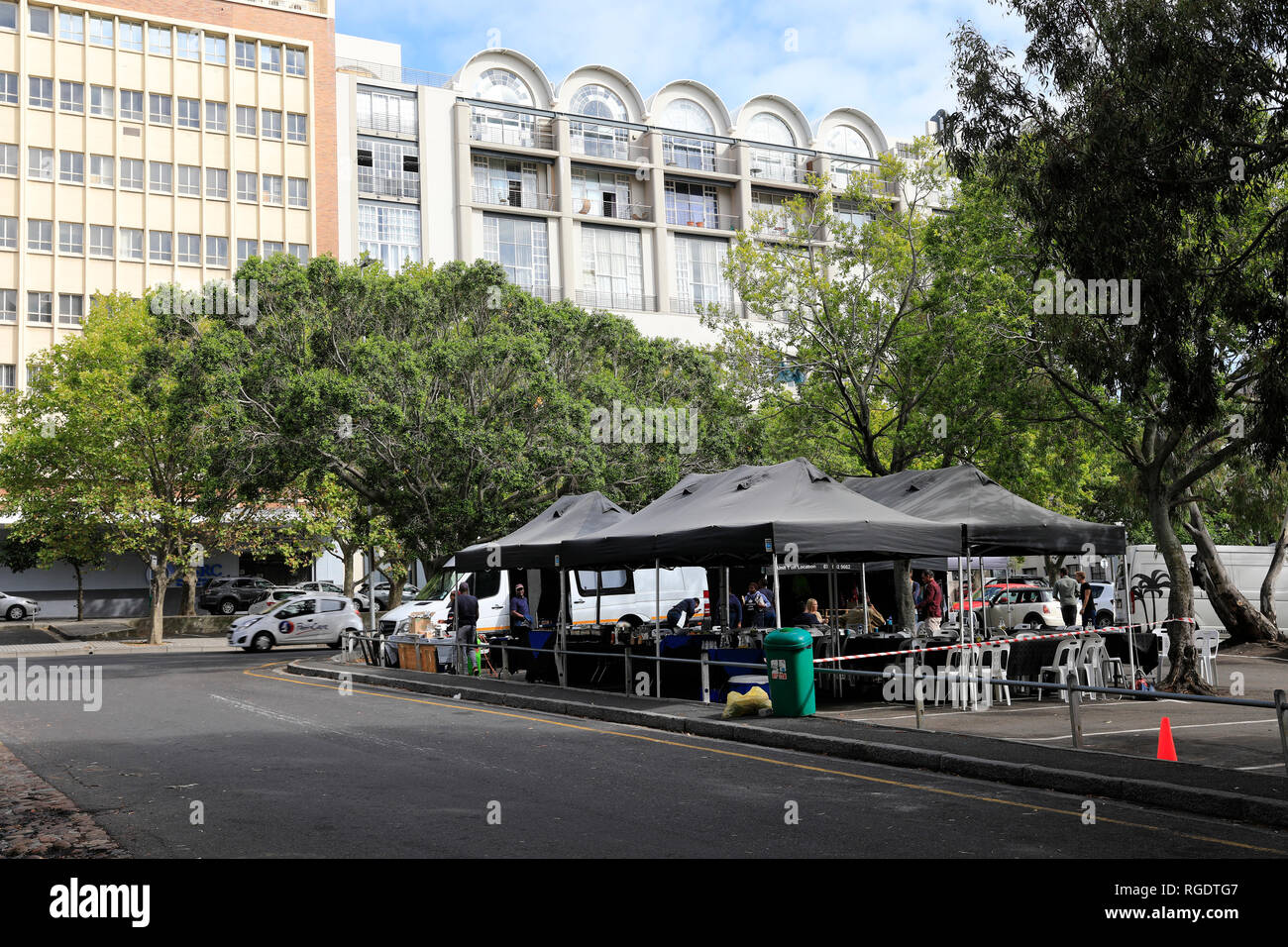 Film Crew Canteen In Heritage Square Cape Town South Africa Stock Photo Alamy film-crew-canteen-in-heritage-square-cape-town-south-africa-stock-photo-alamy