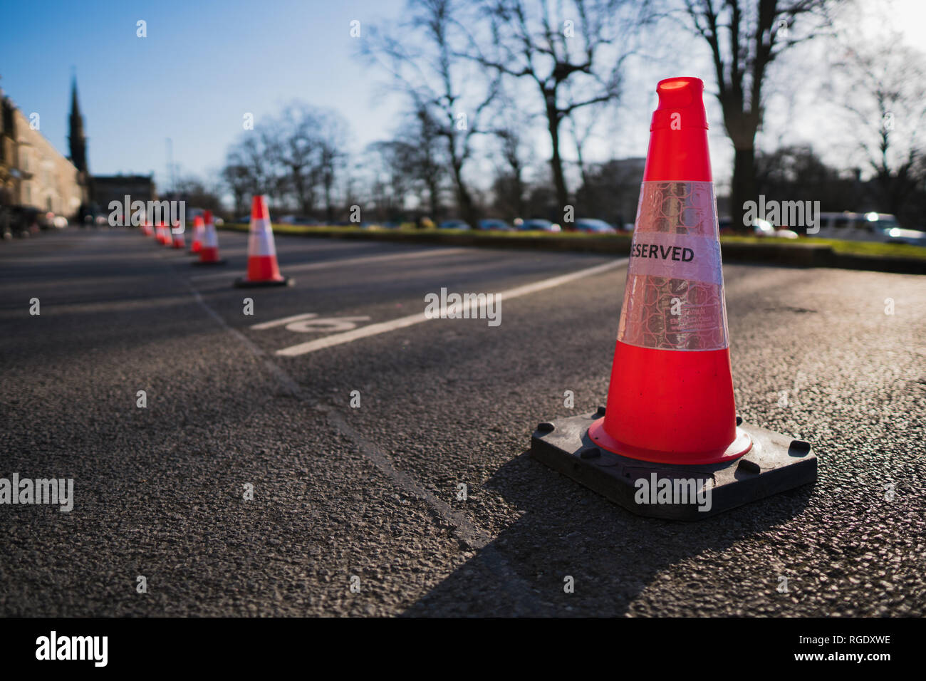 Car parking street hi-res stock photography and images - Alamy