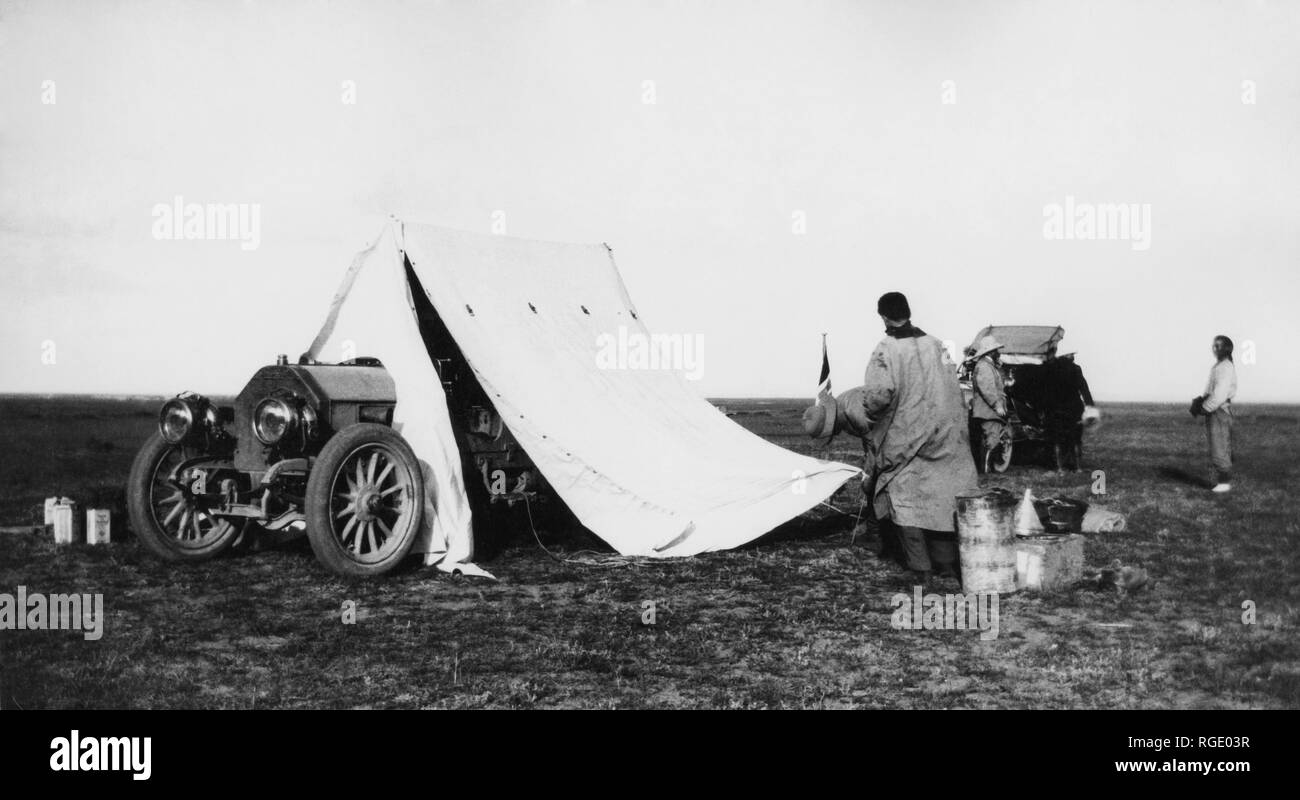 northern Mongolia, Beijing-Paris raid, camp, 1907 Stock Photo - Alamy