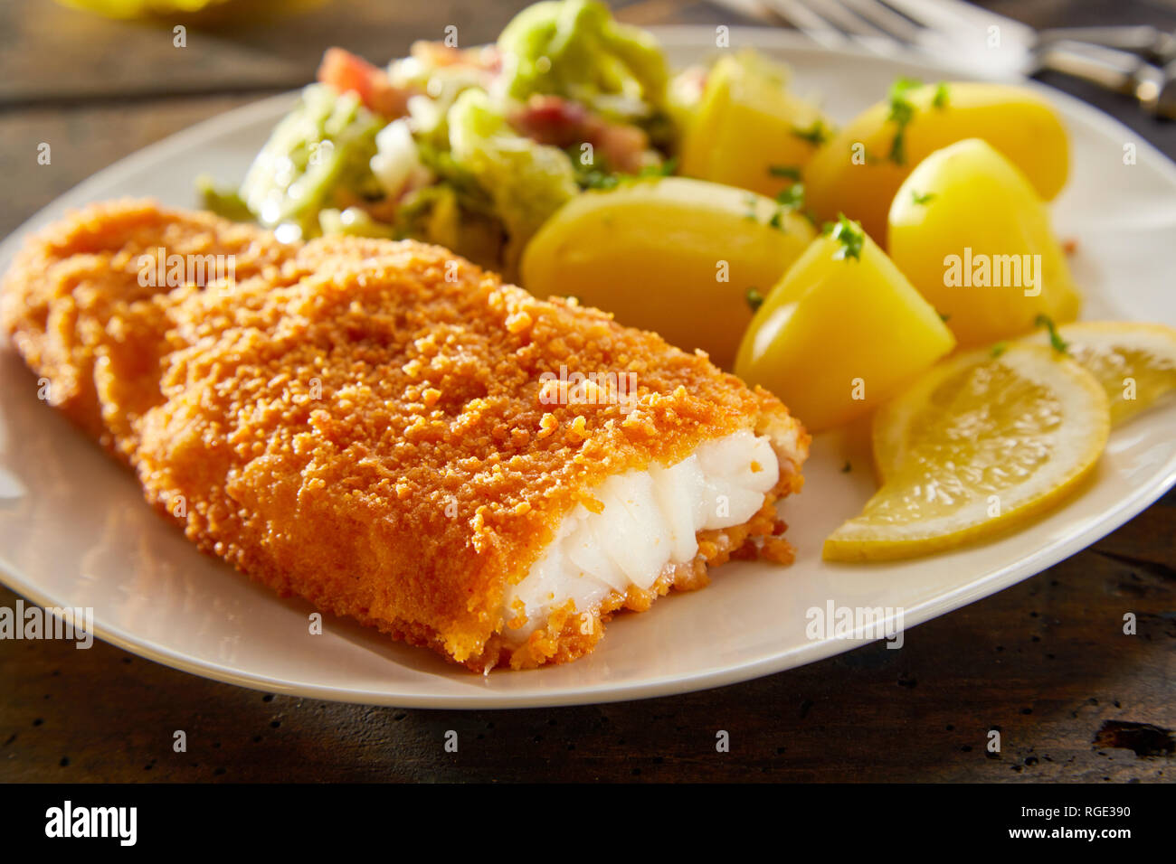 Tilapia breaded fish hi-res stock photography and images - Alamy