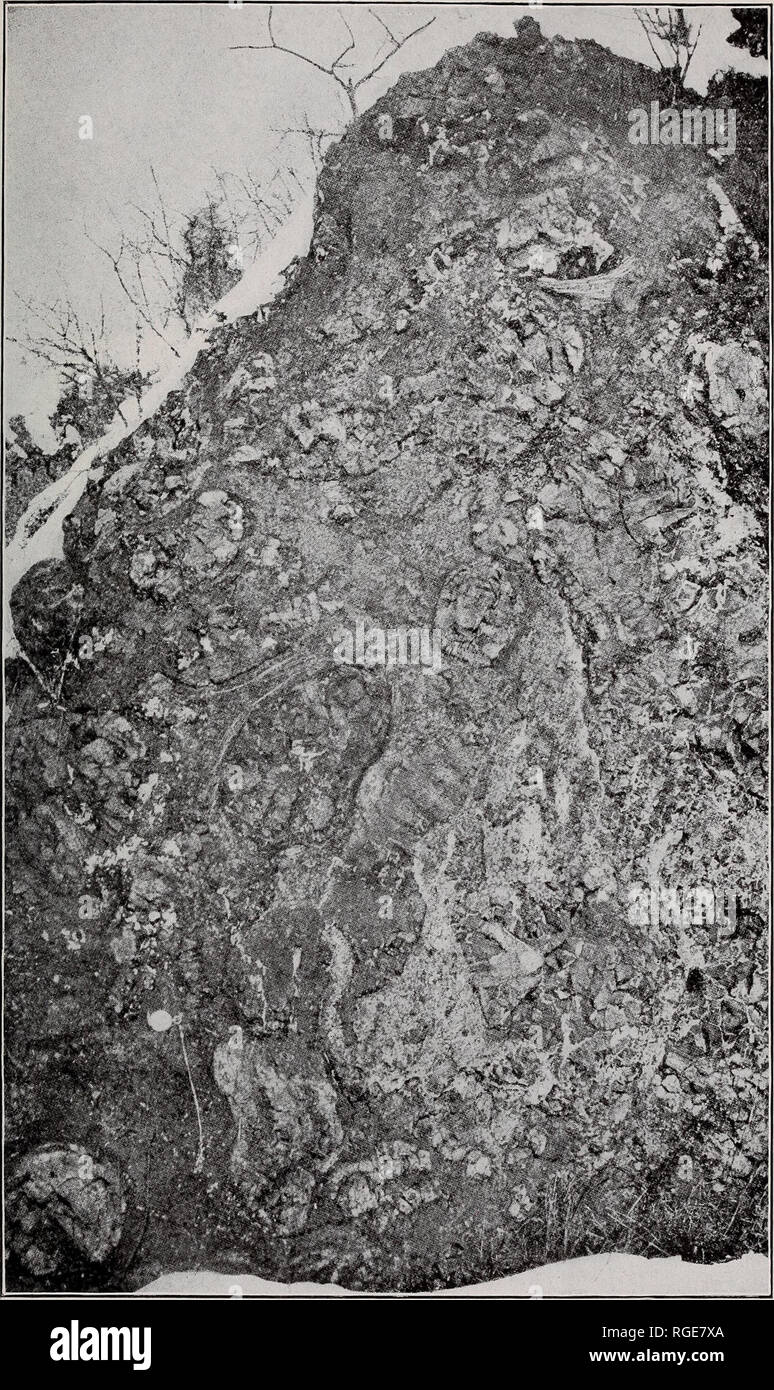 Rounded basalt boulder hi-res stock photography and images - Alamy