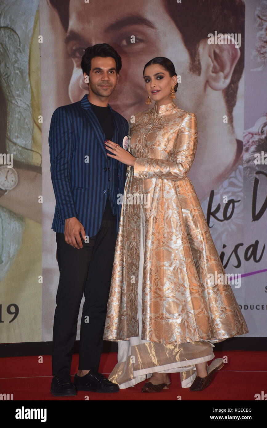 Mumbai, India. 28th Jan, 2019. Actor Rajkumar Rao and Sonam Kapoor are seen during trailer ...