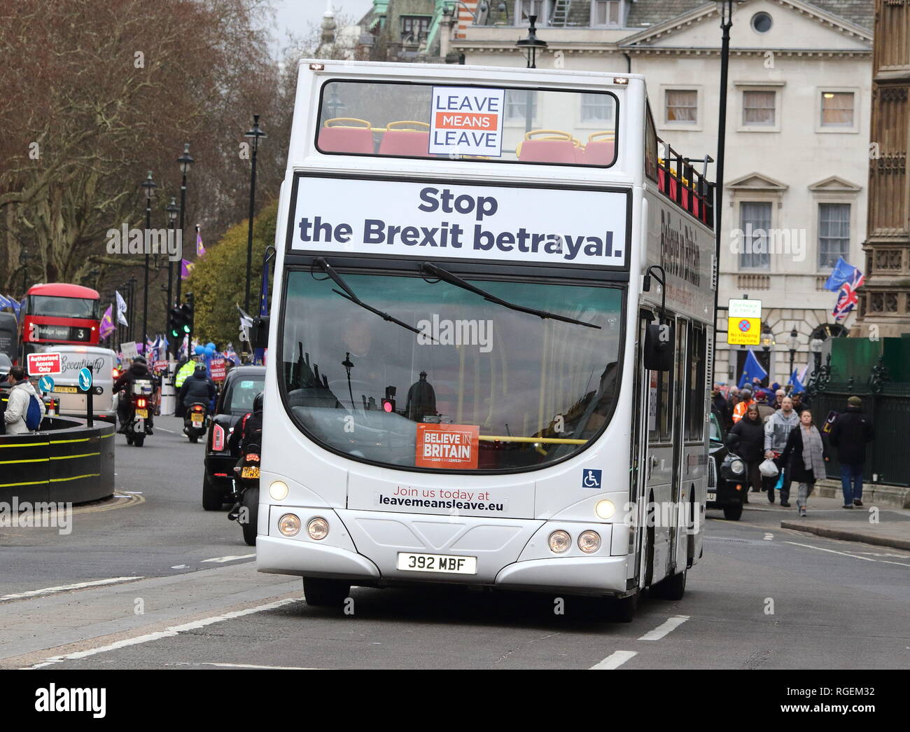 133 bus hi-res stock photography and images - Alamy