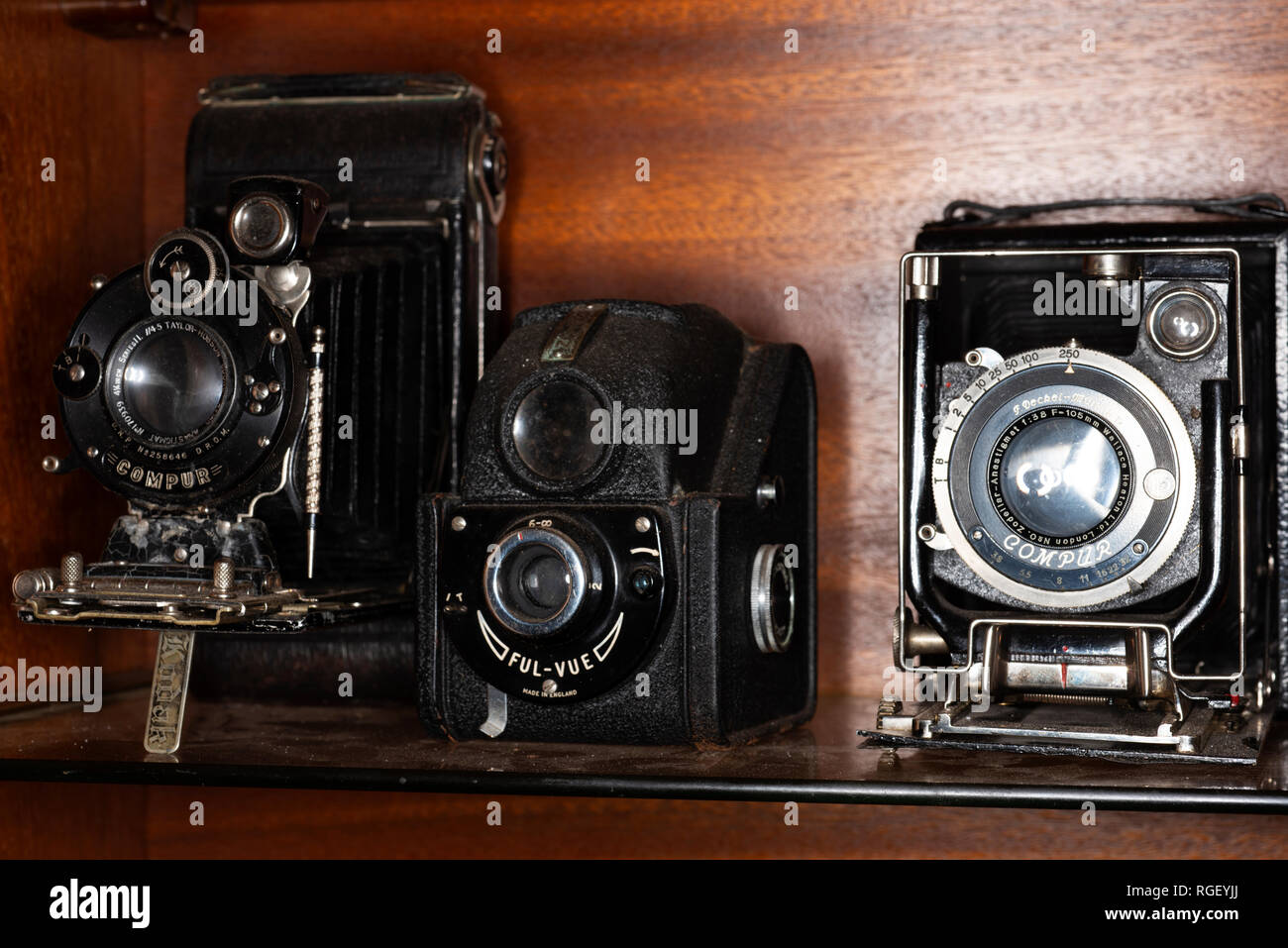 German cameras hi-res stock photography and images - Alamy