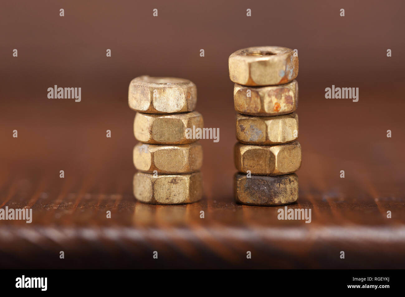 Graph of a Screw nuts. Growth concept Stock Photo - Alamy