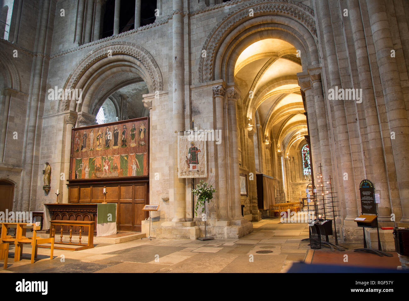 Romsey abbey church hi-res stock photography and images - Alamy