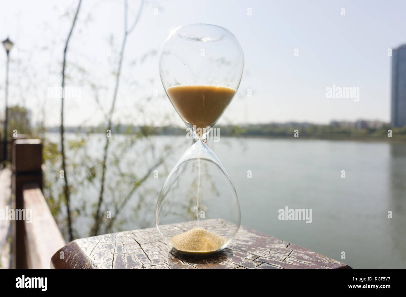 Hourglass timer hi-res stock photography and images - Alamy