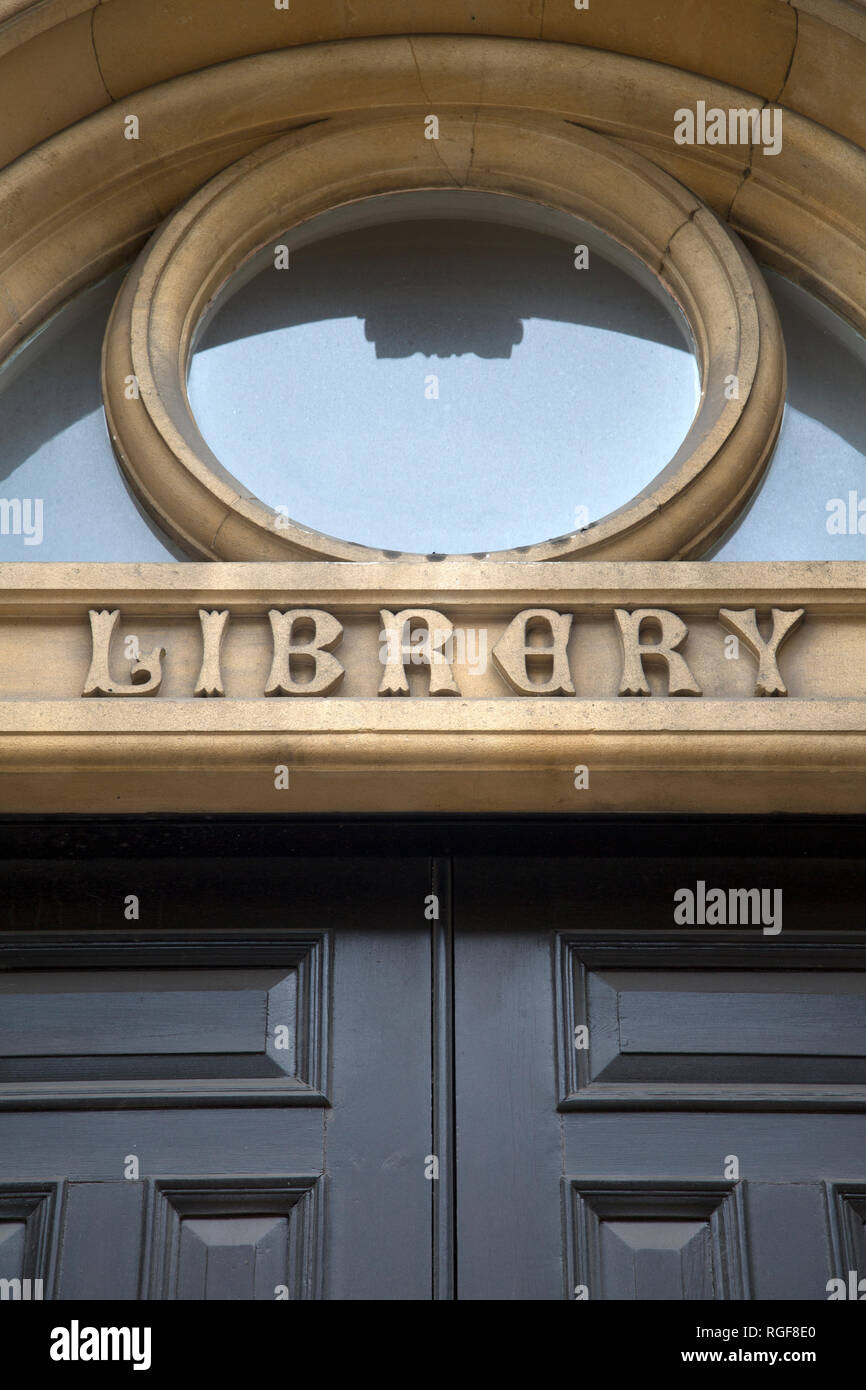 Library Sign on Building Facade Stock Photo - Alamy