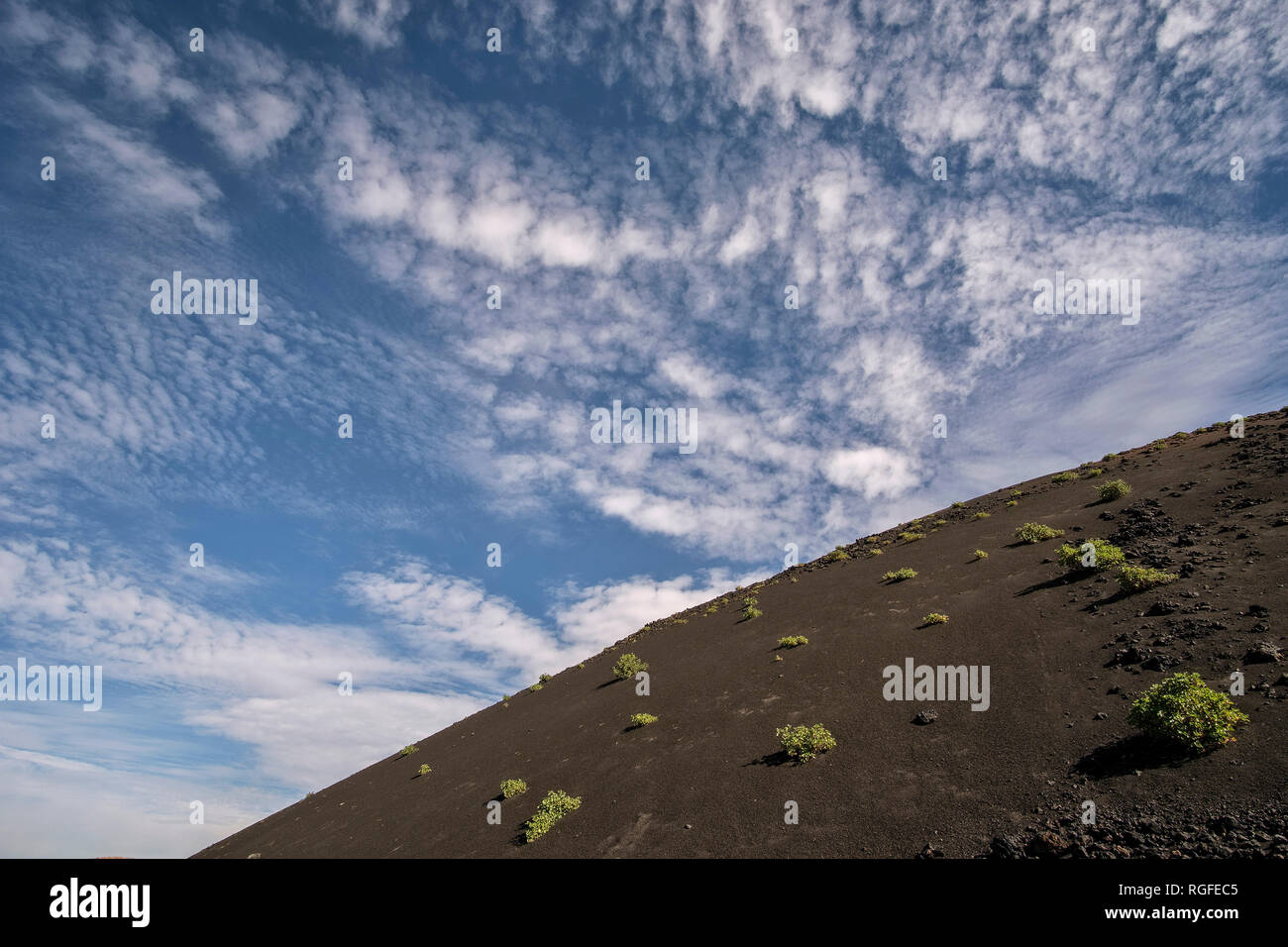 Volcanic cone in the Caldera de los Cuervos Stock Photo - Alamy