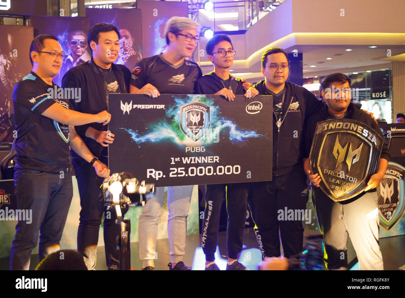 5.8 Winner of Online Game Competition Stock Photo - Alamy